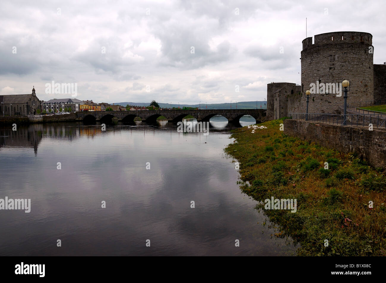 King John's castle and the Bridge. Limerick, Ireland Stock Photo - Alamy