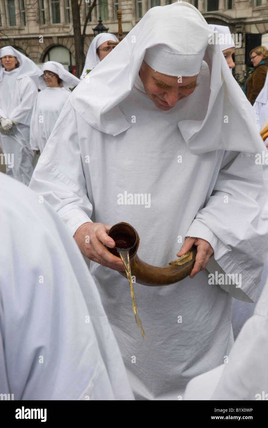 Druid order in white robes hi-res stock photography and images - Alamy