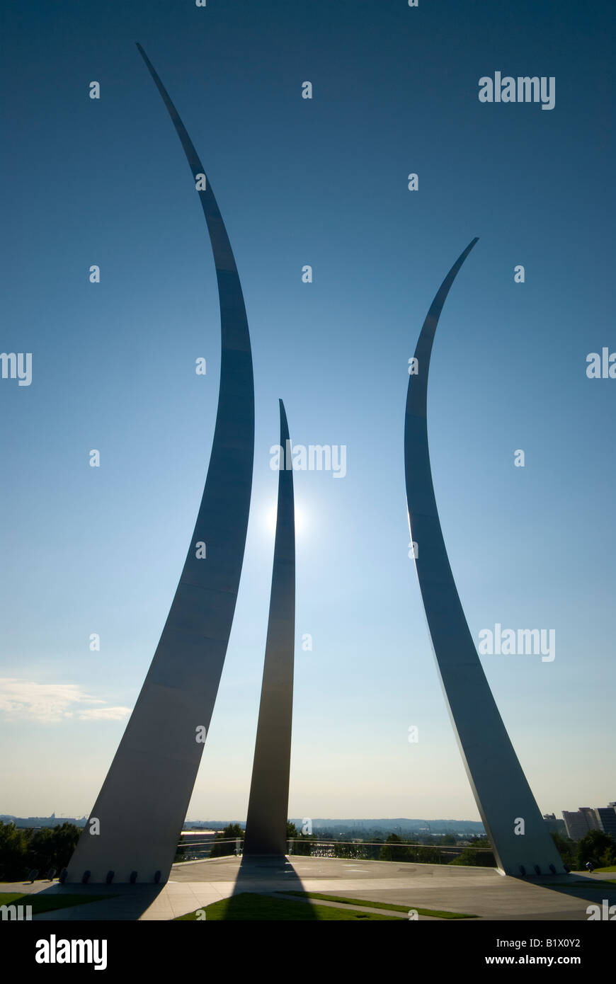 The united states air force memorial hi-res stock photography and ...