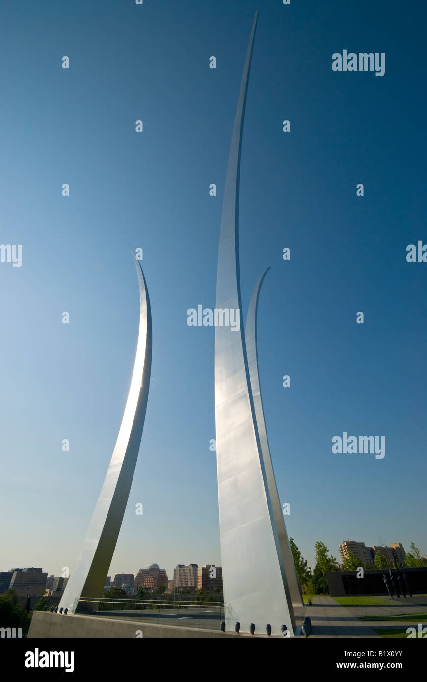 Us air force memorial dedication hi-res stock photography and images ...