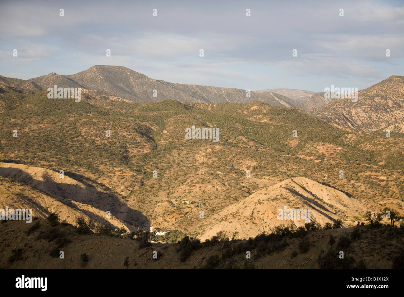 Marocain atlas hi-res stock photography and images - Alamy