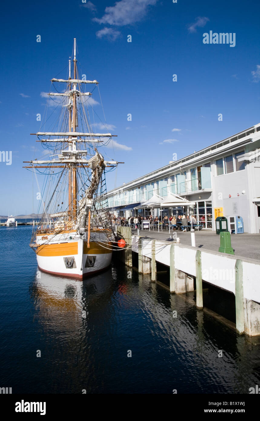 Elizabeth nelson hi-res stock photography and images - Alamy