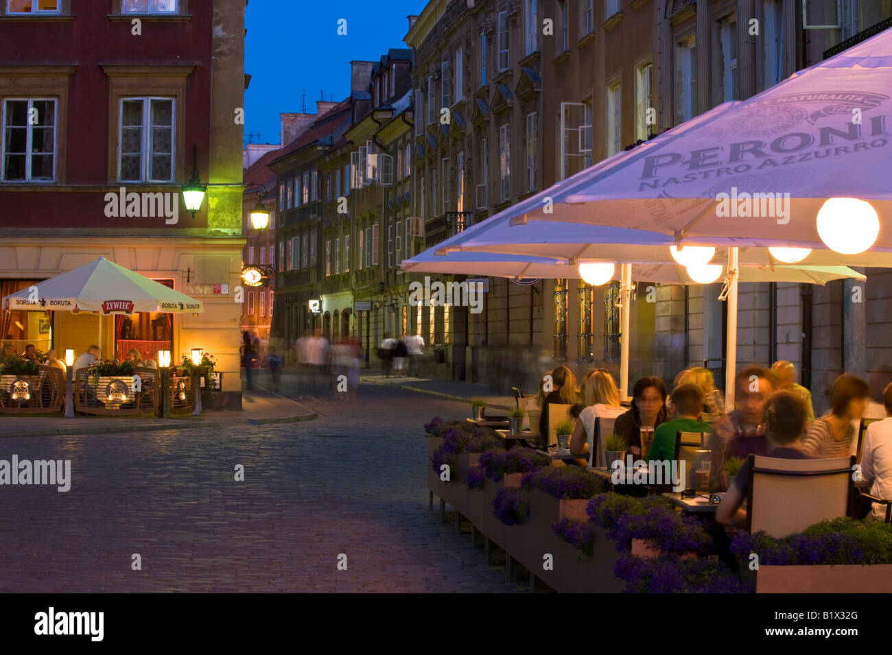 Sidewalk bars and restaurants at night Old Town Warsaw Poland Stock ...