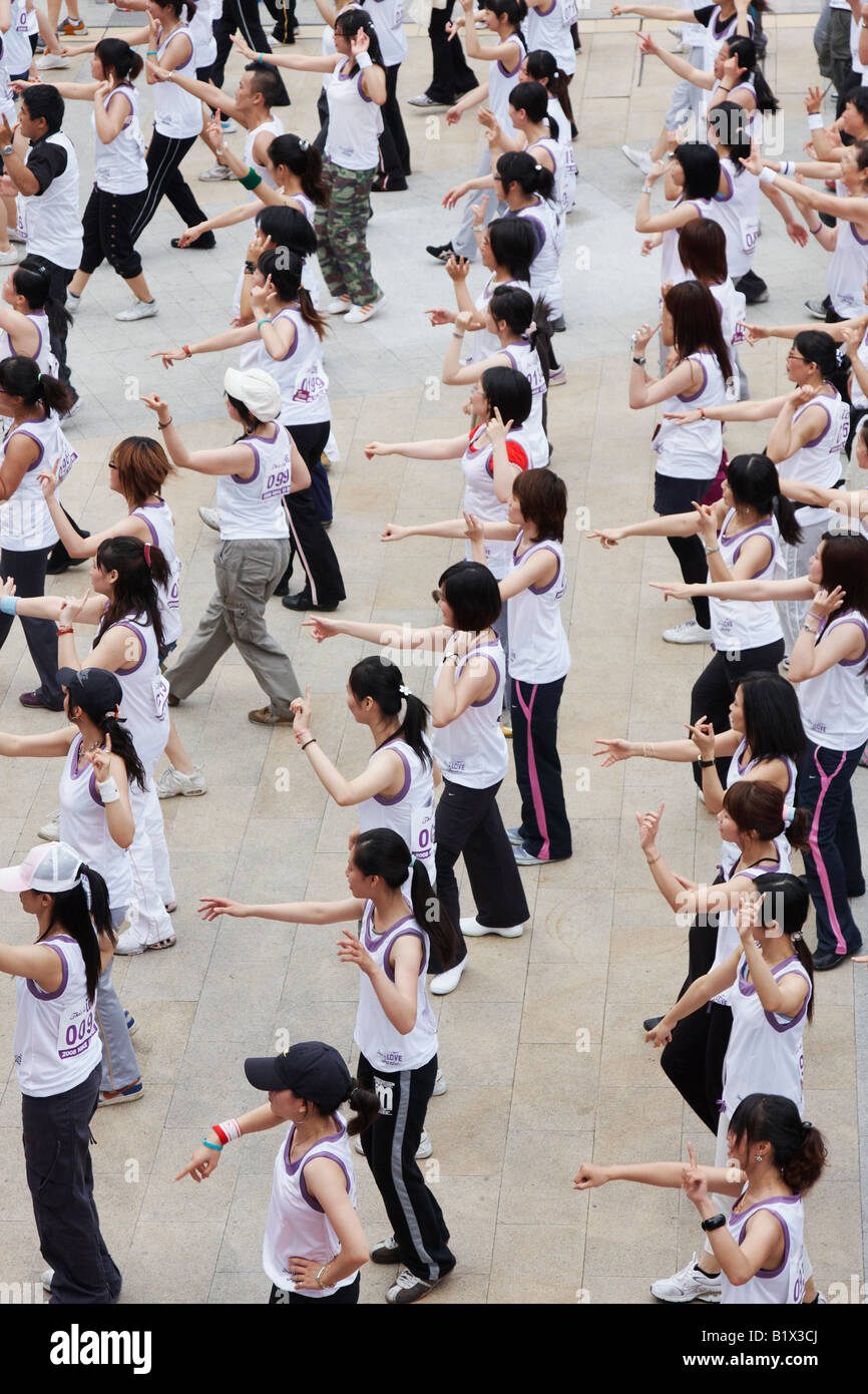 Crowd Of Taiwanese People Doing Aerobic Exercises Stock Photo - Alamy
