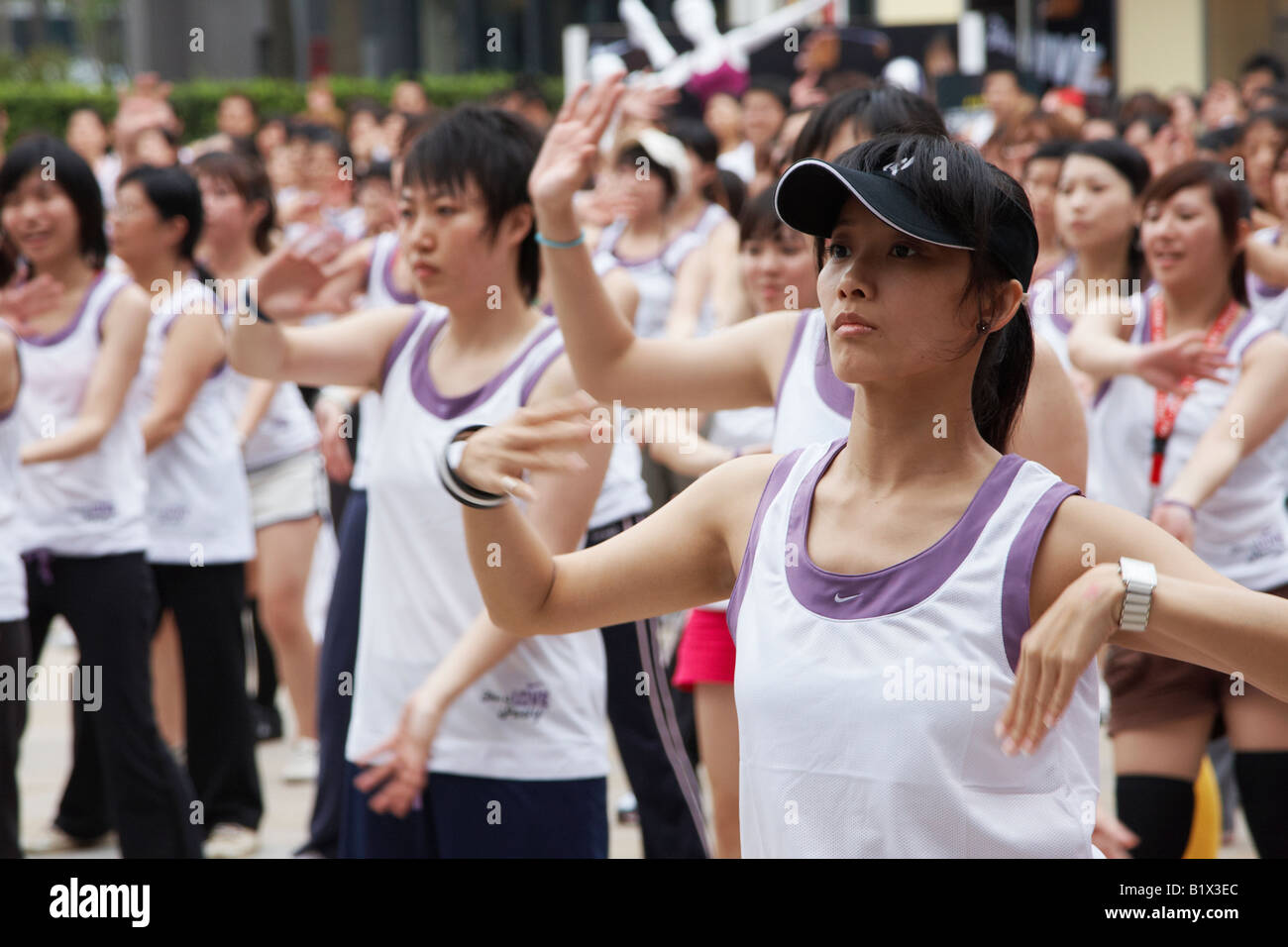 Taiwanese dance hi-res stock photography and images - Alamy