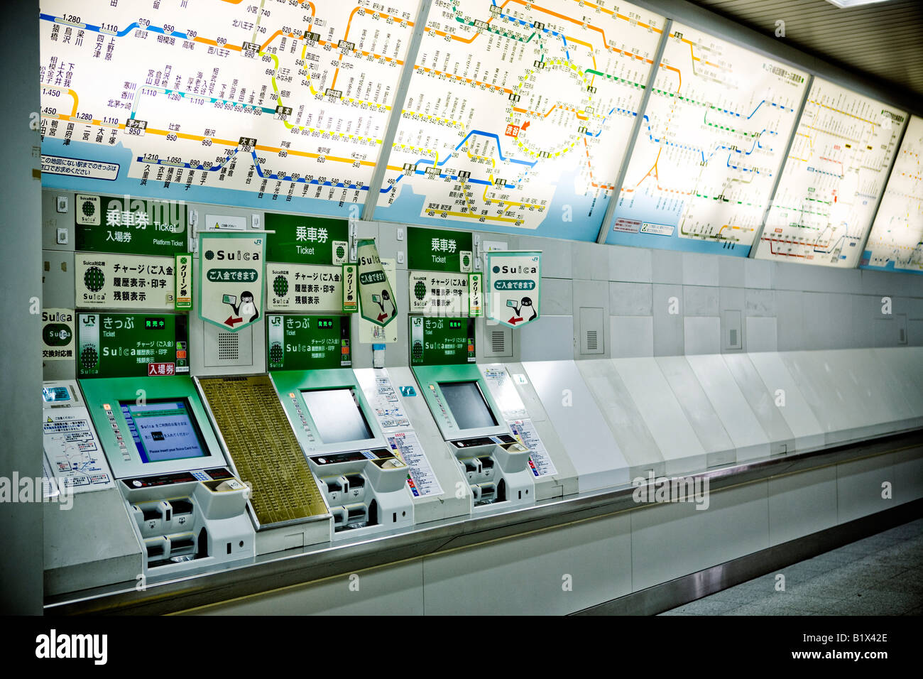 Tokyo metro map hi-res stock photography and images - Alamy