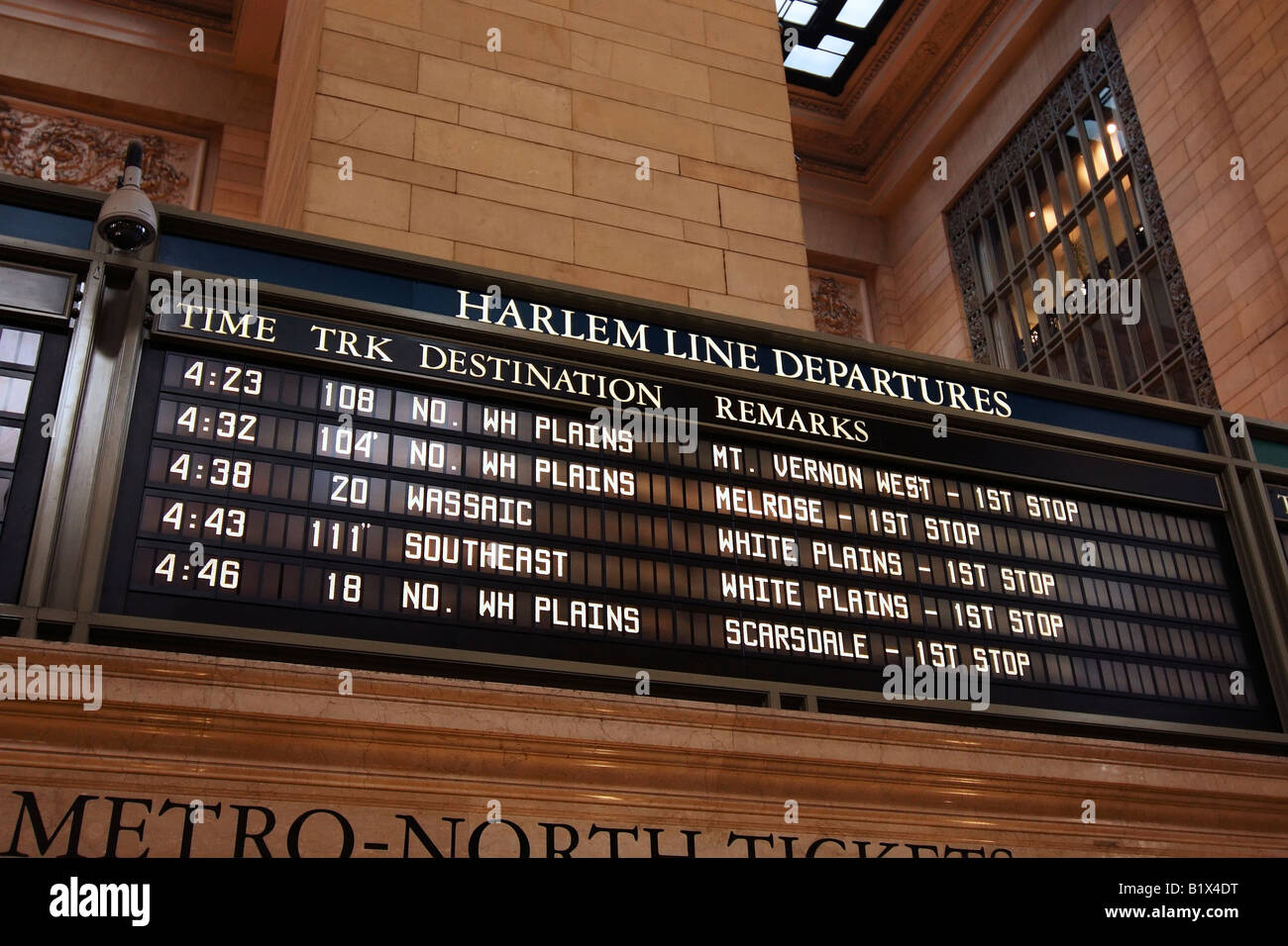 Harlem line departure timetable at Grand Central Terminal - New York ...