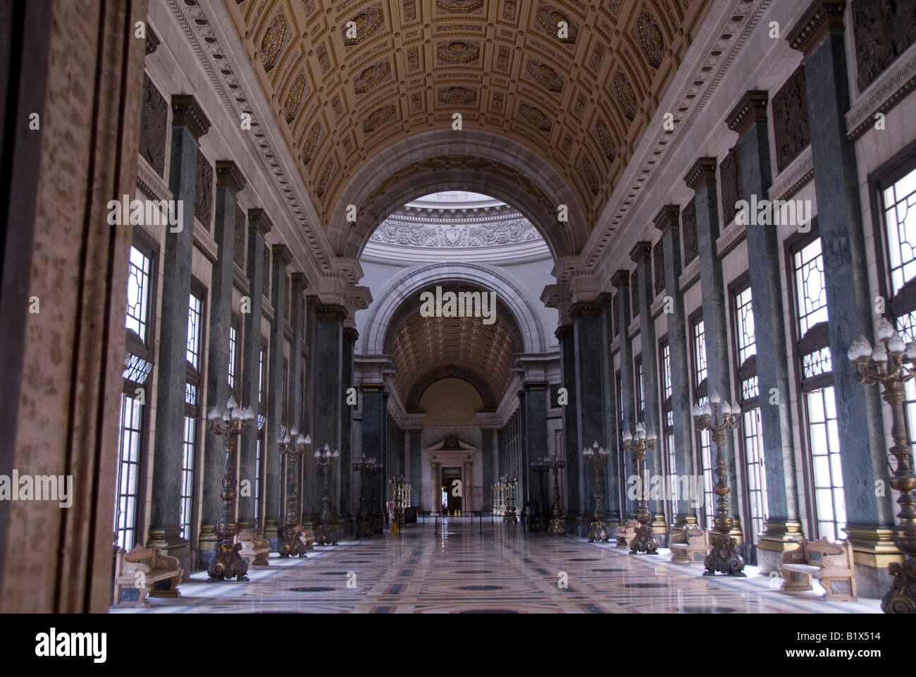 Cuba havana capitol building interior hi-res stock photography and ...