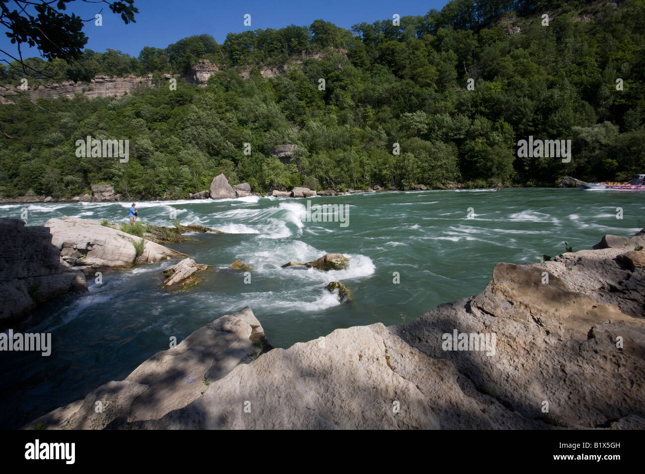 Niagara river rocks hi-res stock photography and images - Alamy