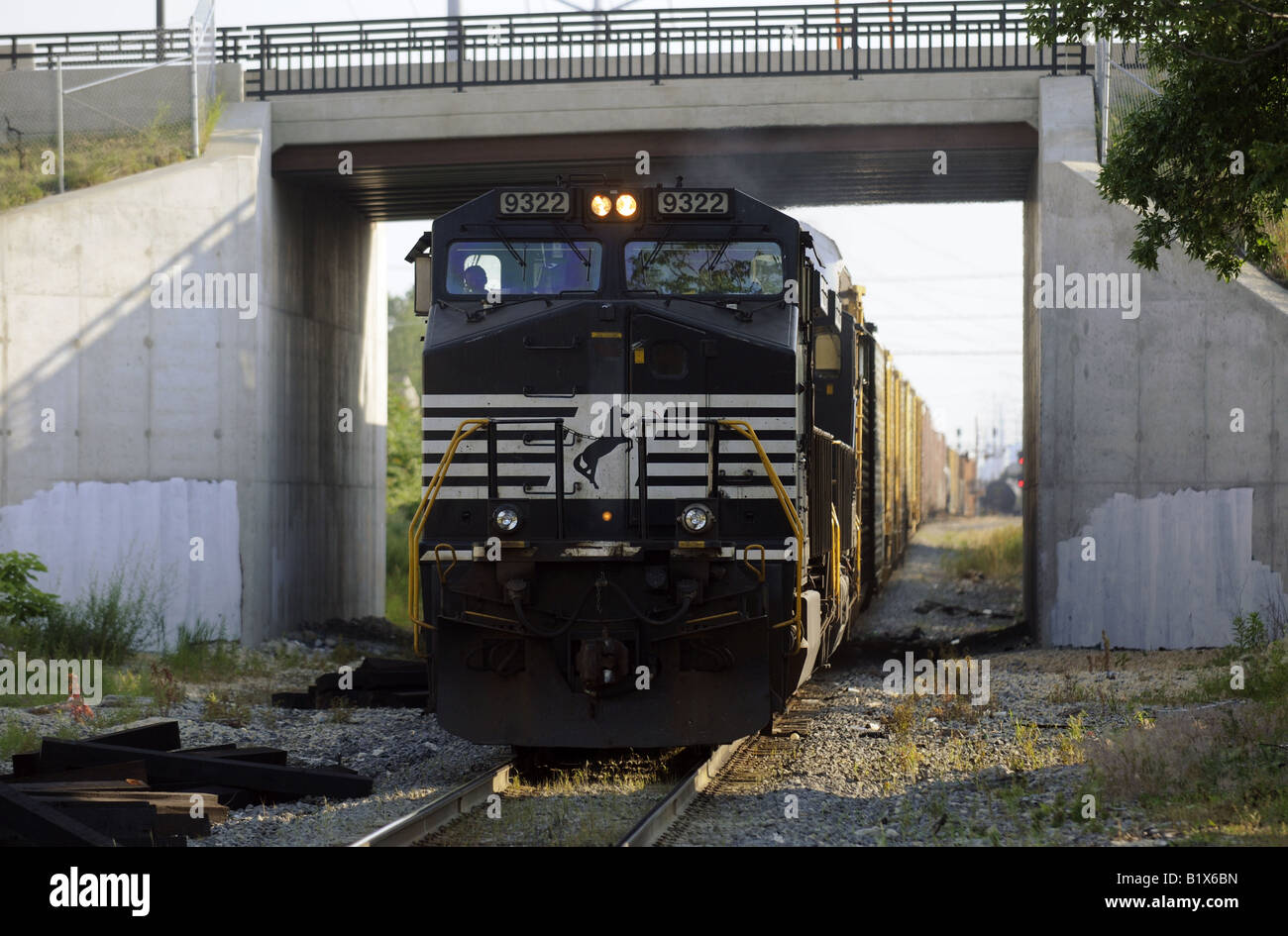 Norfolk southern railway diesel locomotive hi-res stock photography and ...
