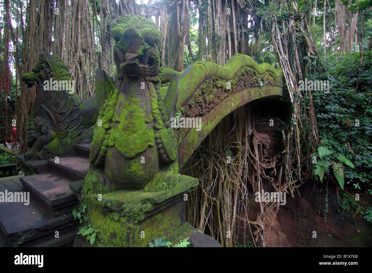 Ancient balinese temple sculpture hi-res stock photography and images ...