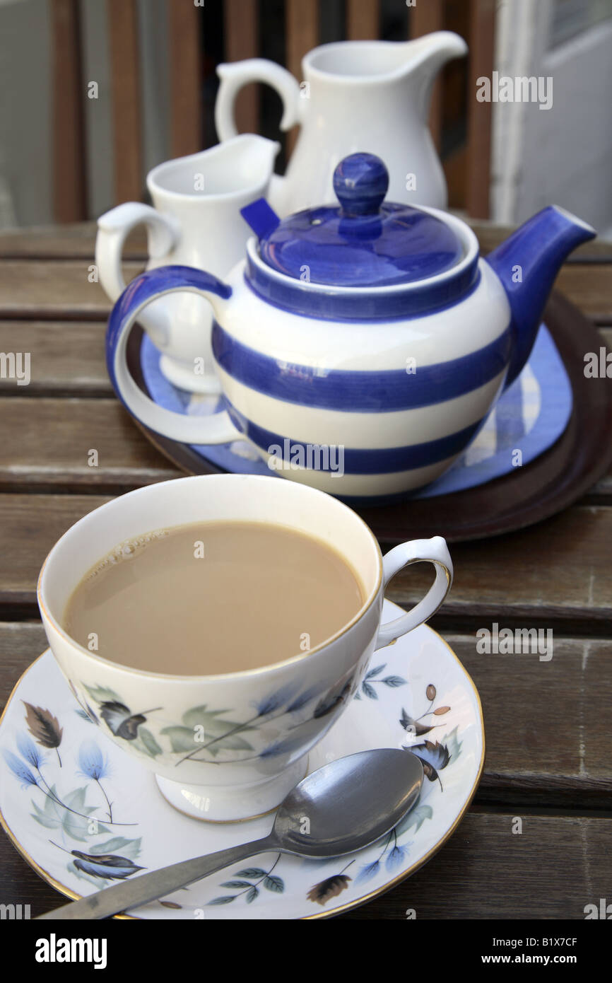 Teapot and Cup in a Cafe, Alresford, Hants, England, UK Stock Photo - Alamy