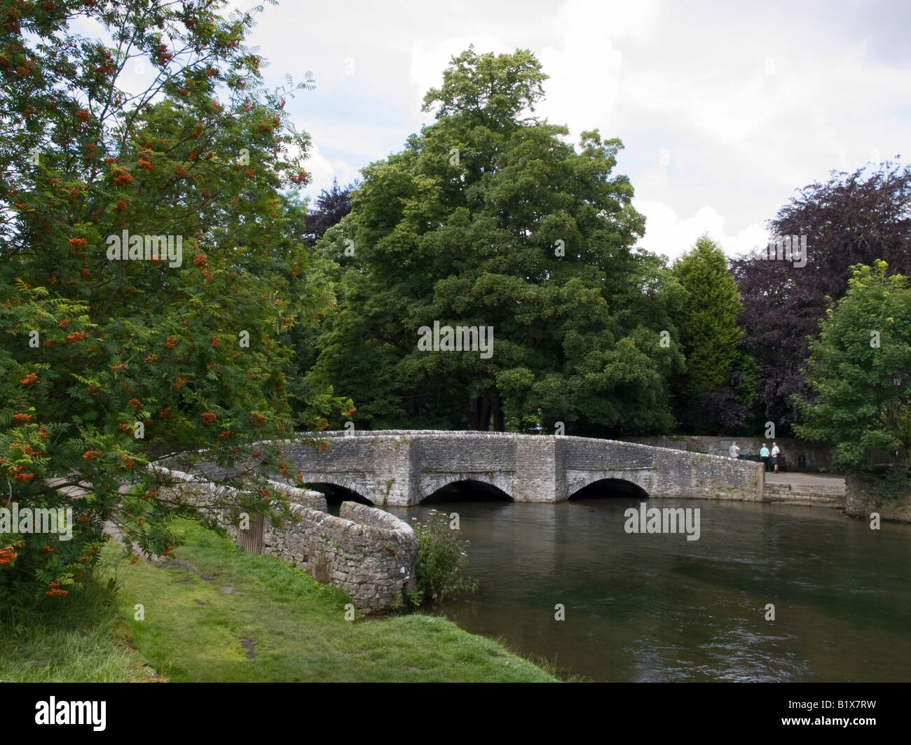 Old sheepwash bridge hi-res stock photography and images - Alamy