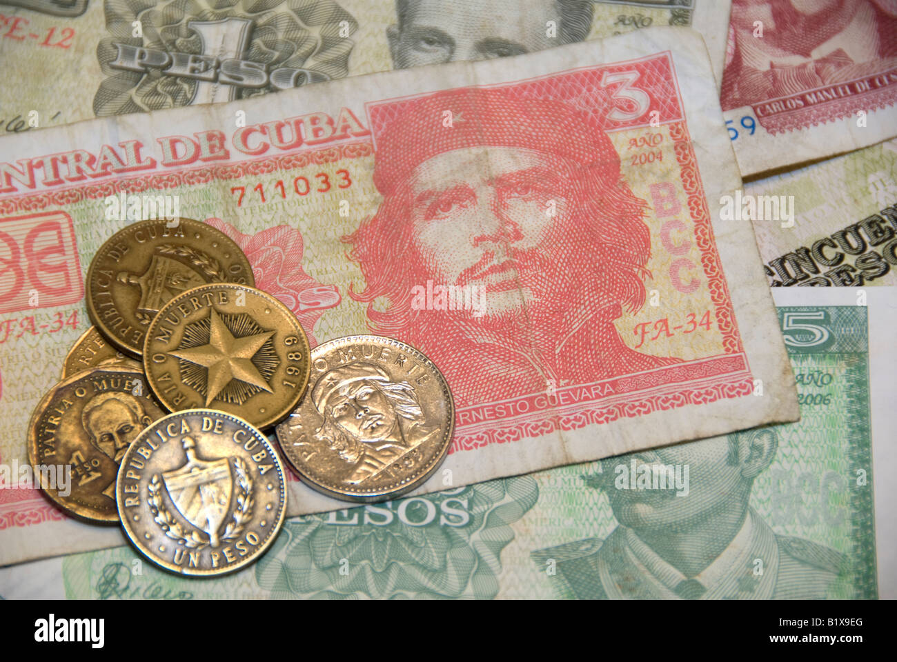 Cuban Banknotes pesos Stock Photo - Alamy