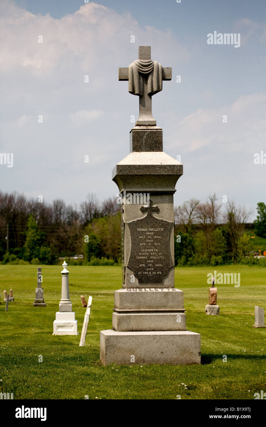 A large memorial headstone in a Kingsville, Ontario cemetary Stock ...