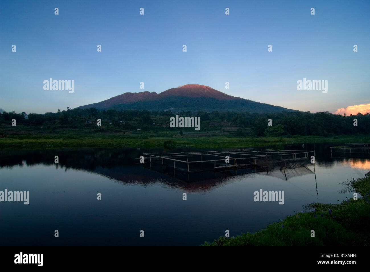 Beautiful scenery of west sumatra hi-res stock photography and images ...