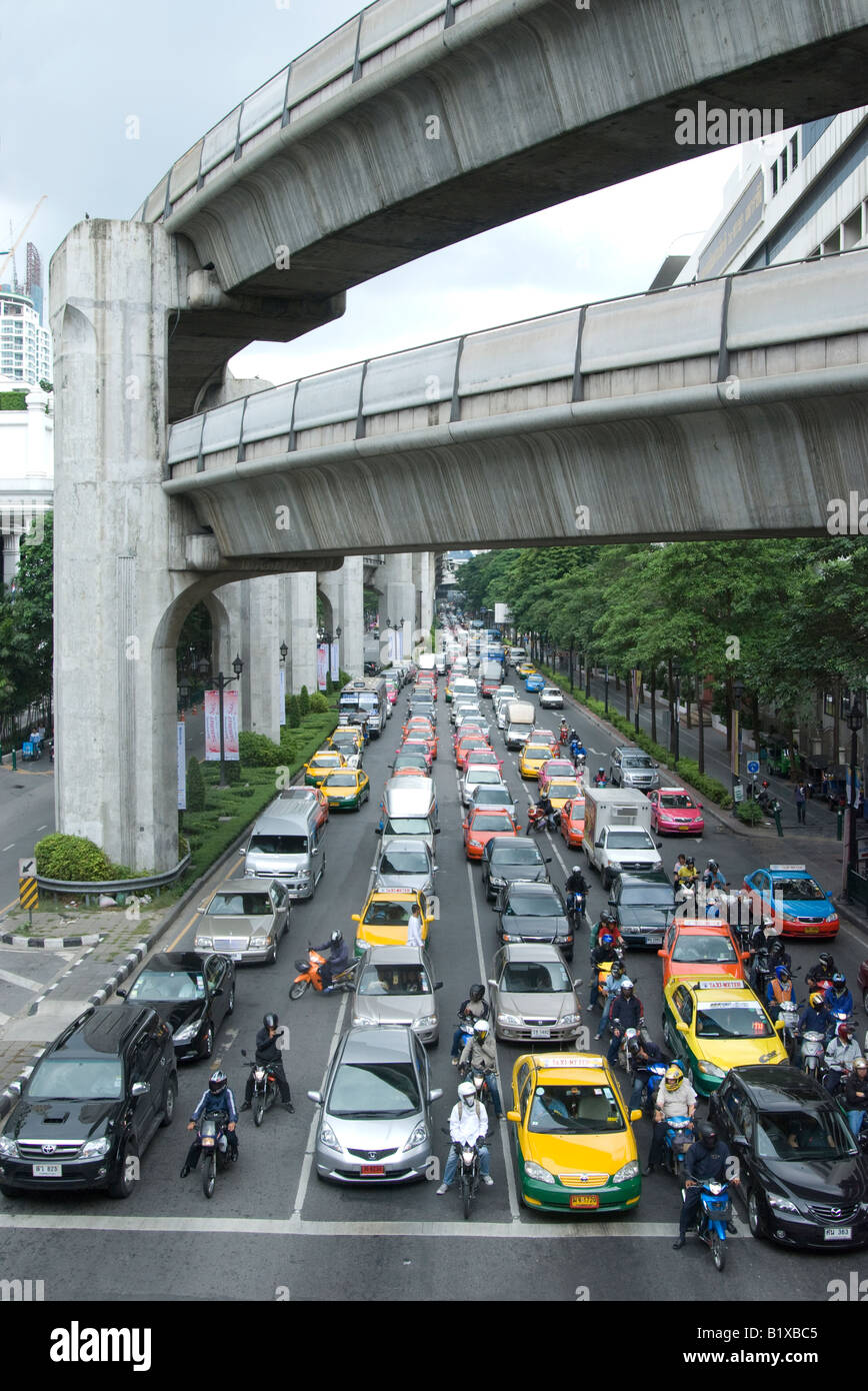 Bangkok traffic jam hi-res stock photography and images - Alamy