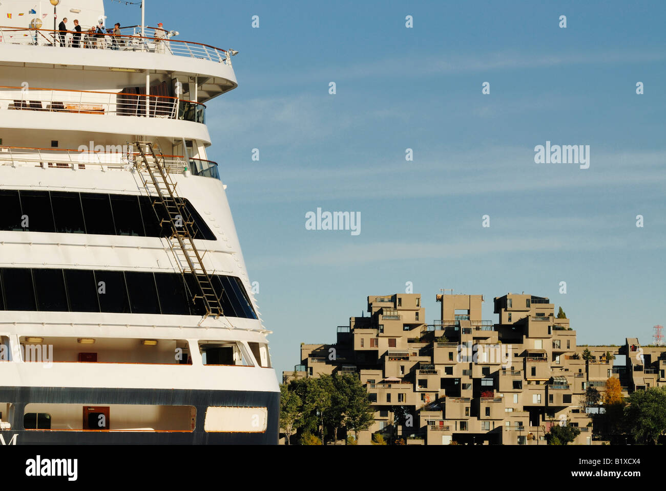 Montreal cruise ship terminal hi-res stock photography and images - Alamy