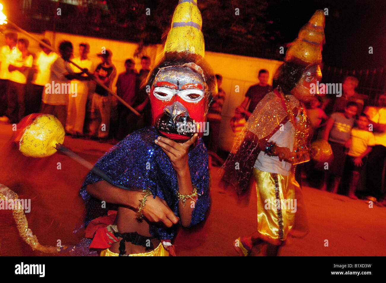 Perahera celebration dancers hi-res stock photography and images - Alamy