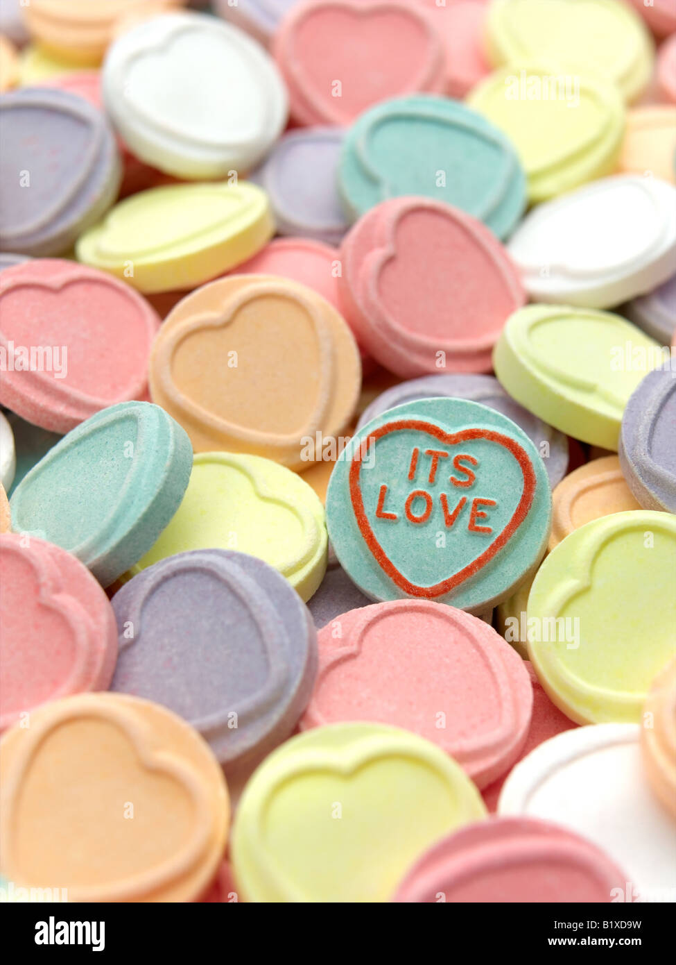 Lovehearts candy hi-res stock photography and images - Alamy