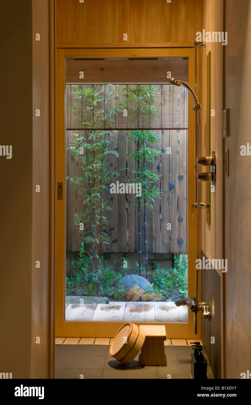 Japanese shower area hi-res stock photography and images - Alamy
