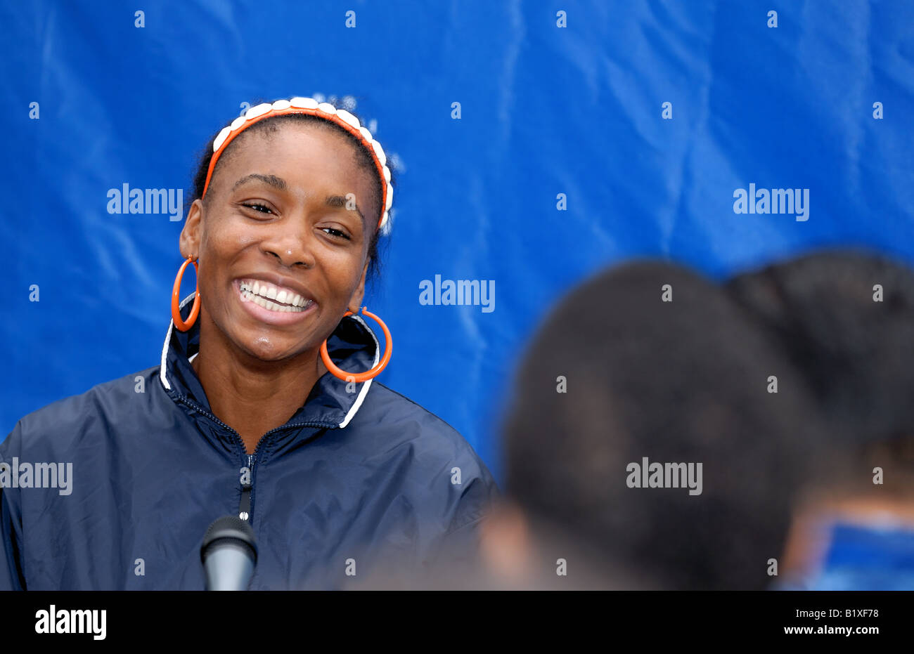 Venus williams wimbledon trophy hi-res stock photography and images - Alamy