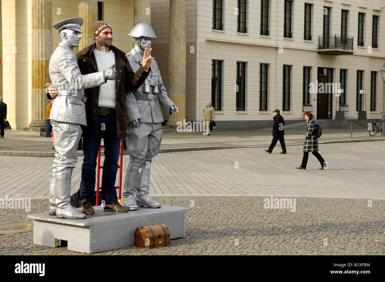 tourist silver DDR soldiers guards history heritage politics travel ...
