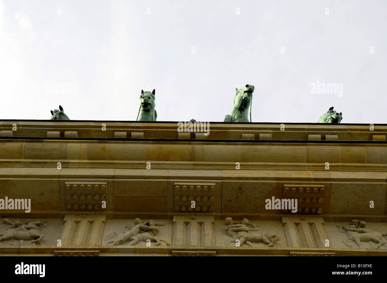 brandenburg gate pariser platz building architecture berlin germany ...