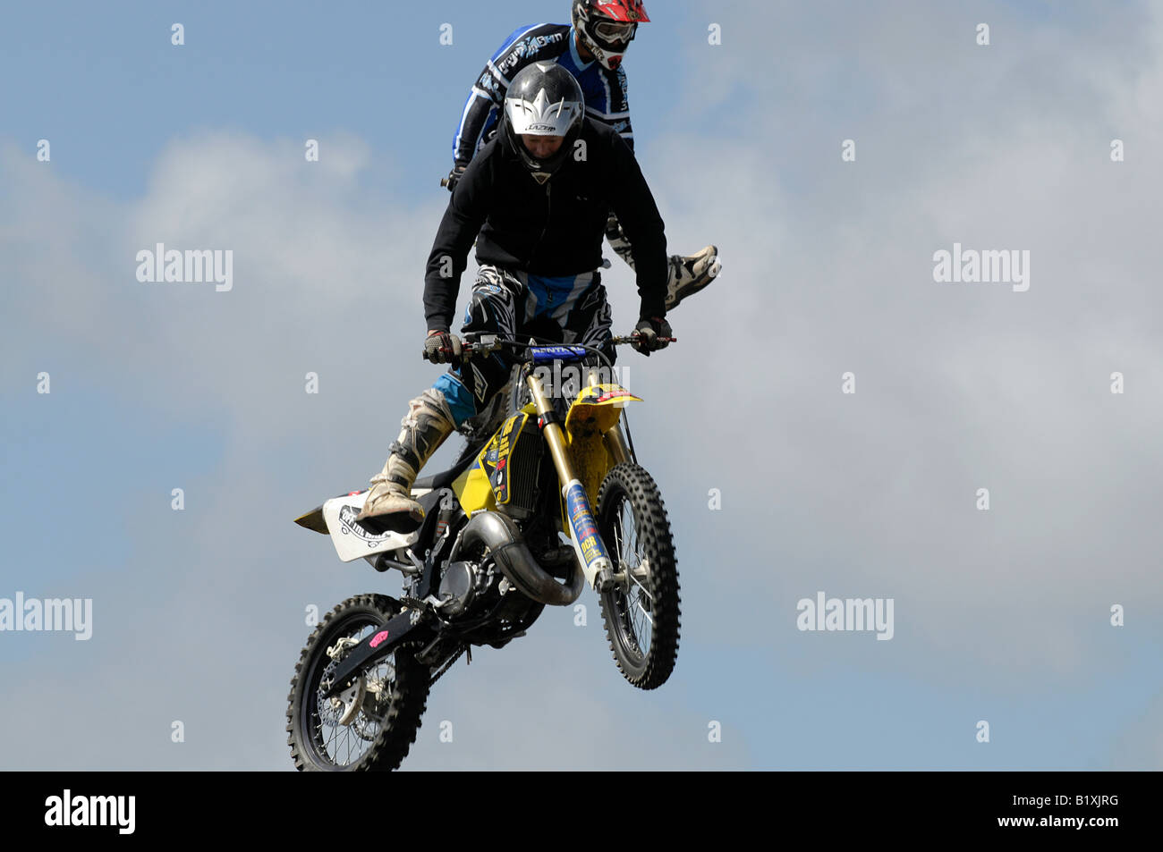 Freestyle motocross stunt rider Stock Photo - Alamy