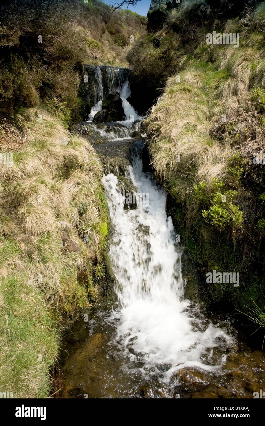 view from the the pennine way grindsbrook edale peak district national ...