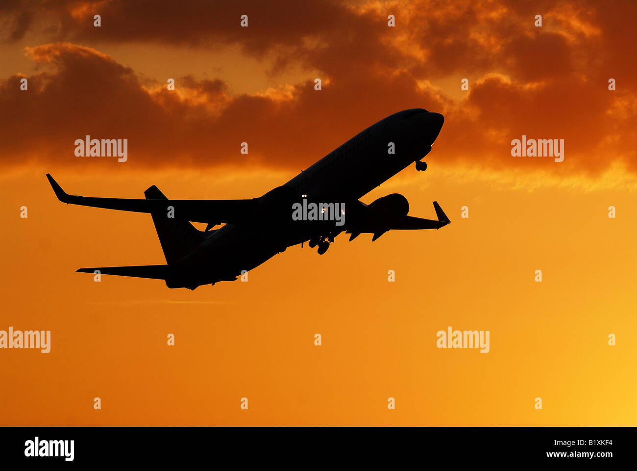 Flugzeug silhouette hi-res stock photography and images - Alamy
