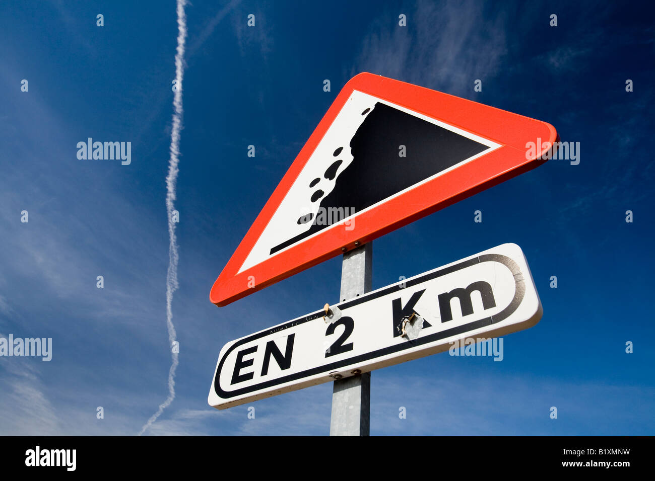 Warning sign landslip hi-res stock photography and images - Alamy