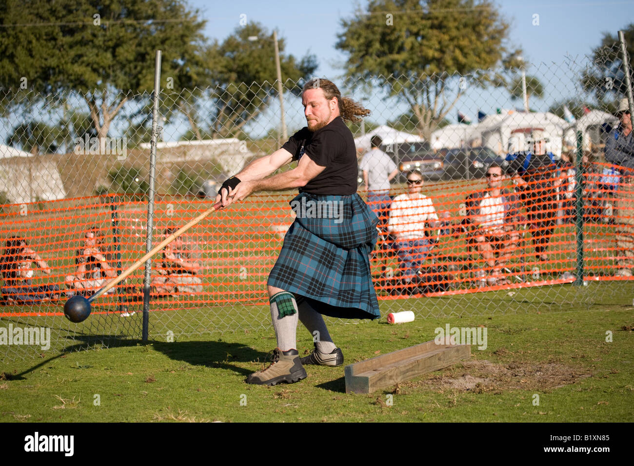 Scottish highland games hi-res stock photography and images - Alamy
