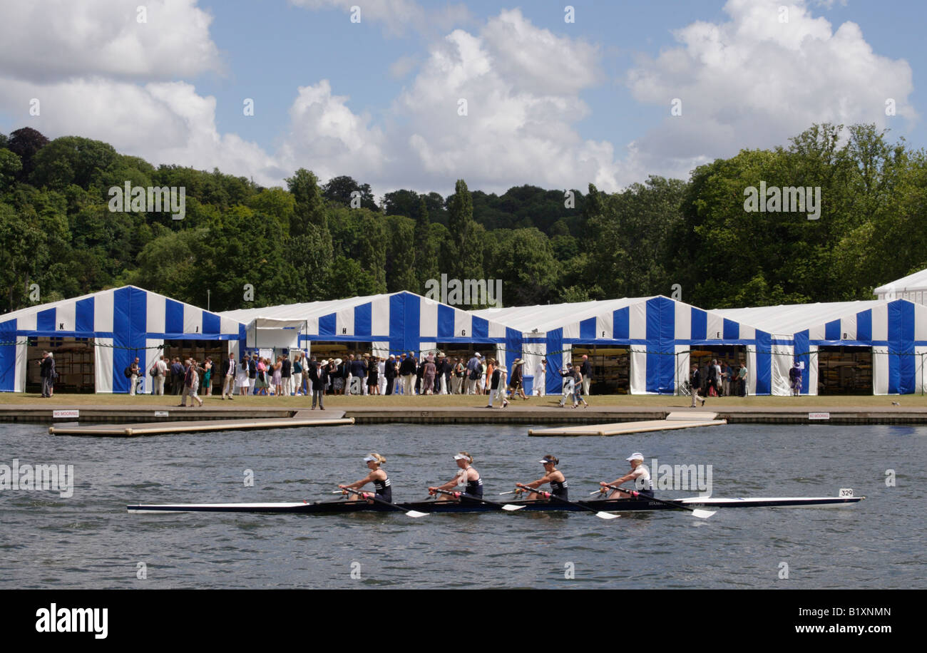 Rowing at the Henley Regatta July 2008 Stock Photo - Alamy