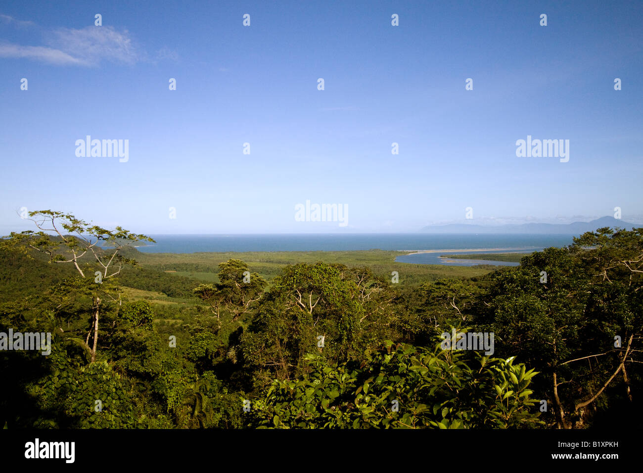 Alexandra Range lookout point Daintree Nationalpark with Daintree River ...