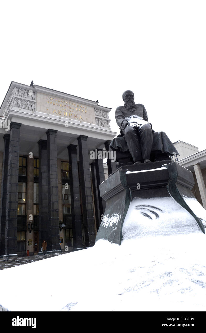 Dostoevsky Statue outside The State Library Moscow Russia Stock Photo ...