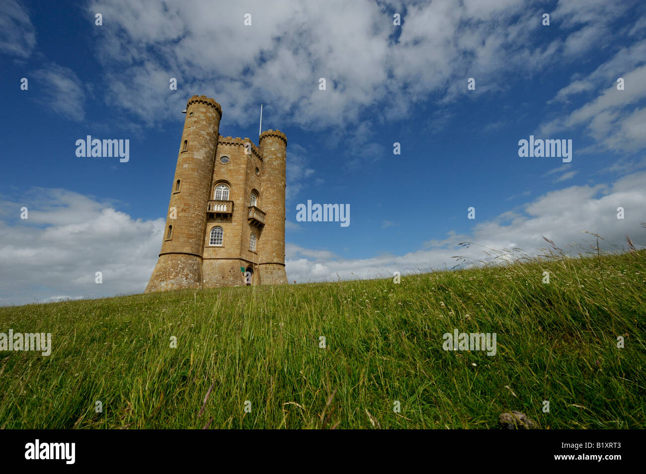 Broadway Tower in Warwickshire - "the highest little castle in the ...