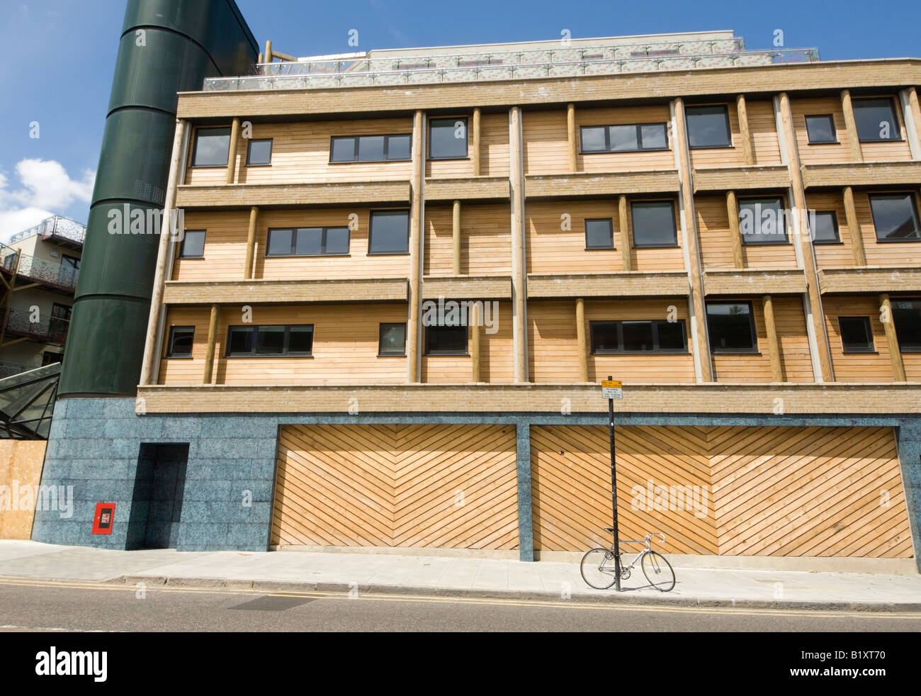Contemporary Building Essex Road Islington London Stock Photo - Alamy