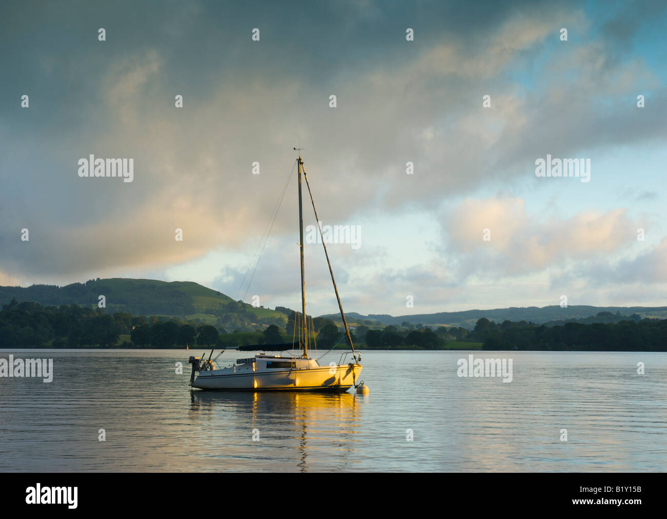 Evening, Lake Windermere, at Waterhead, Lake District National Park ...