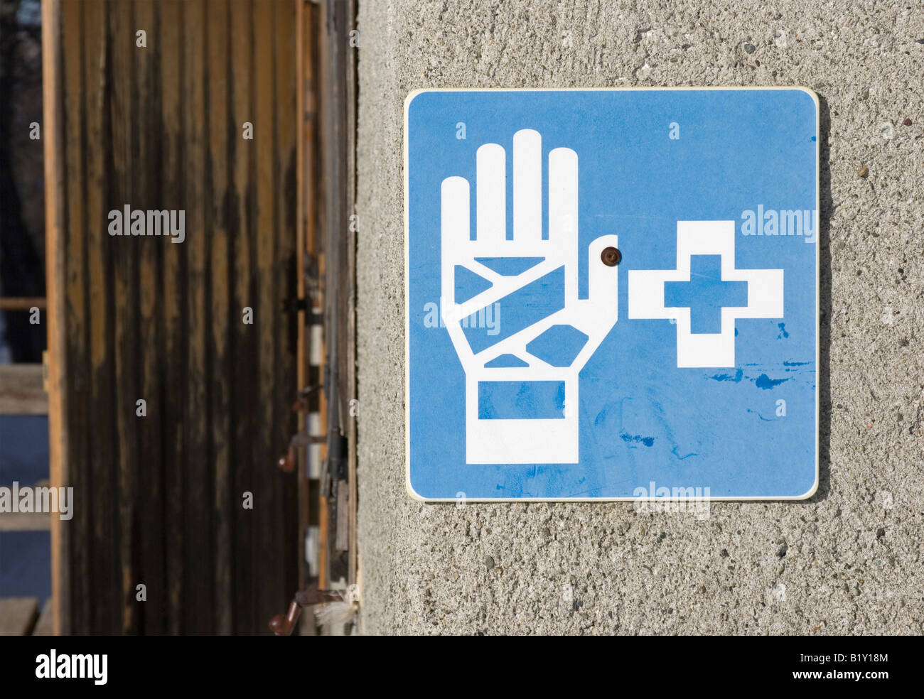 First aid board hi-res stock photography and images - Alamy