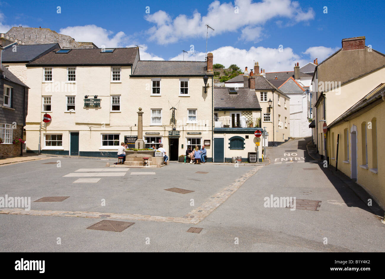 The village square at Cawsand on the Rame Peninsula Cornwall UK Stock ...