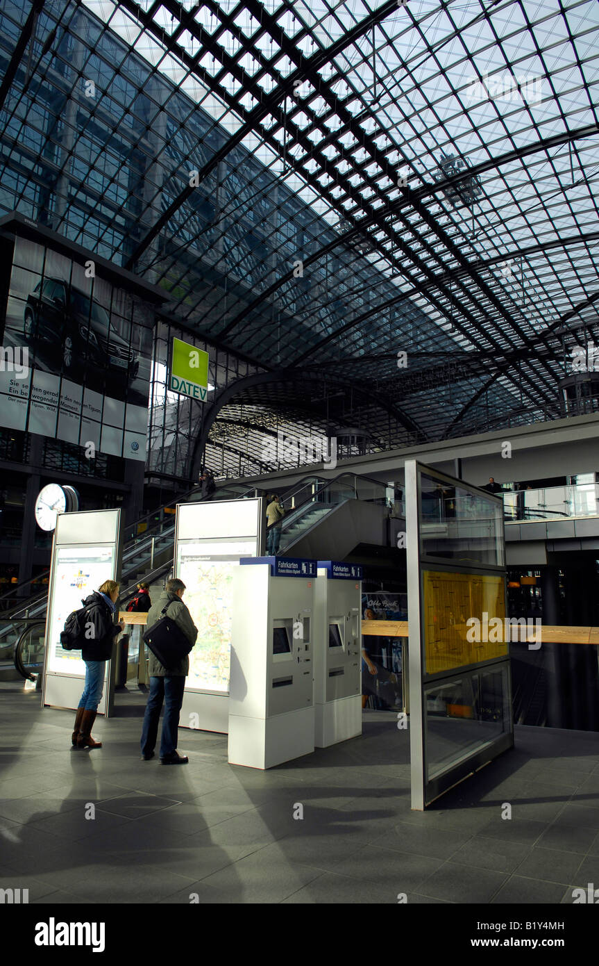 berlin hauptbahnhof central main station germany deutschland ...