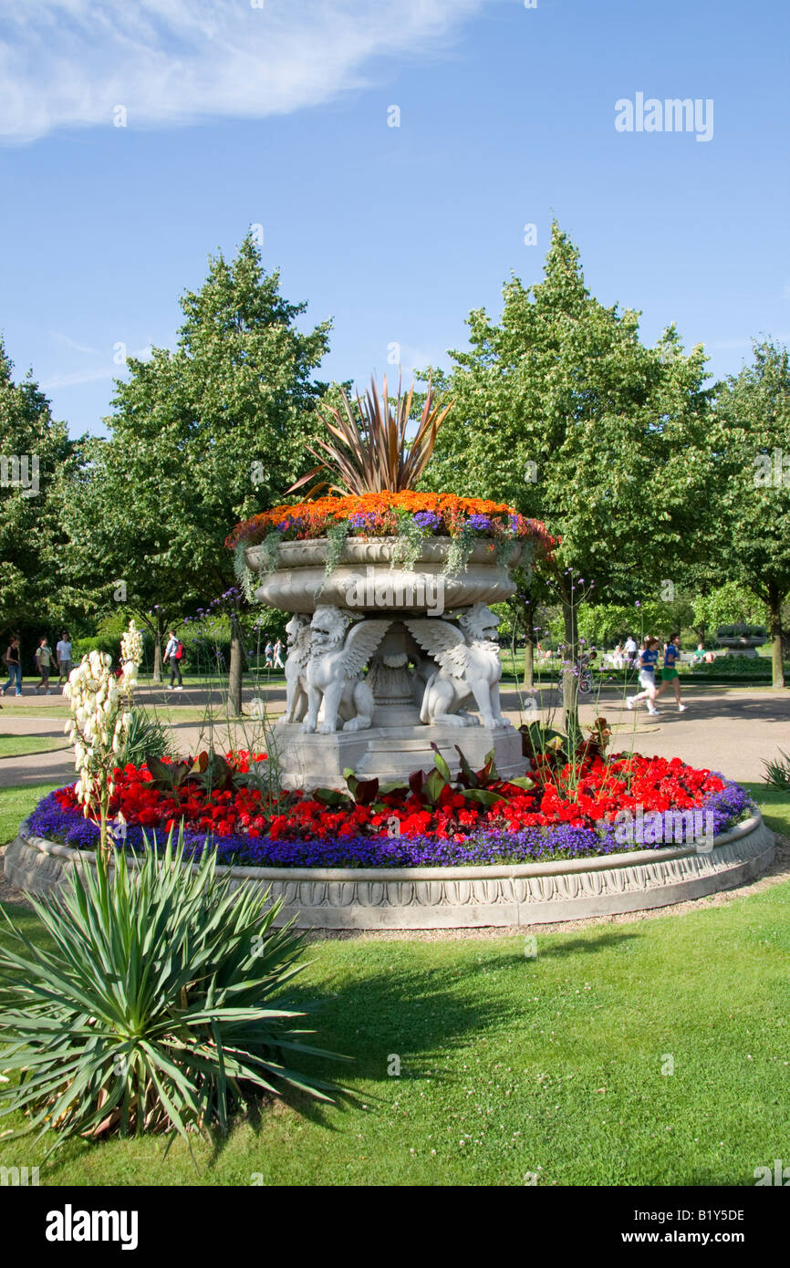 Regents Park, London, England, UK. Regents Park is one of The Queens ...