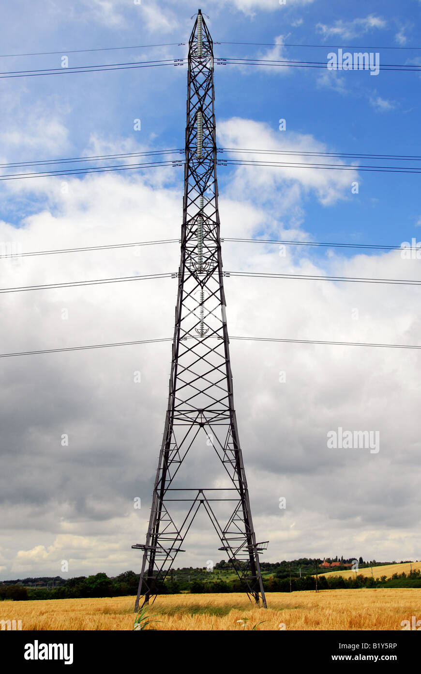 Pylon in a cornfield Essex Stock Photo - Alamy
