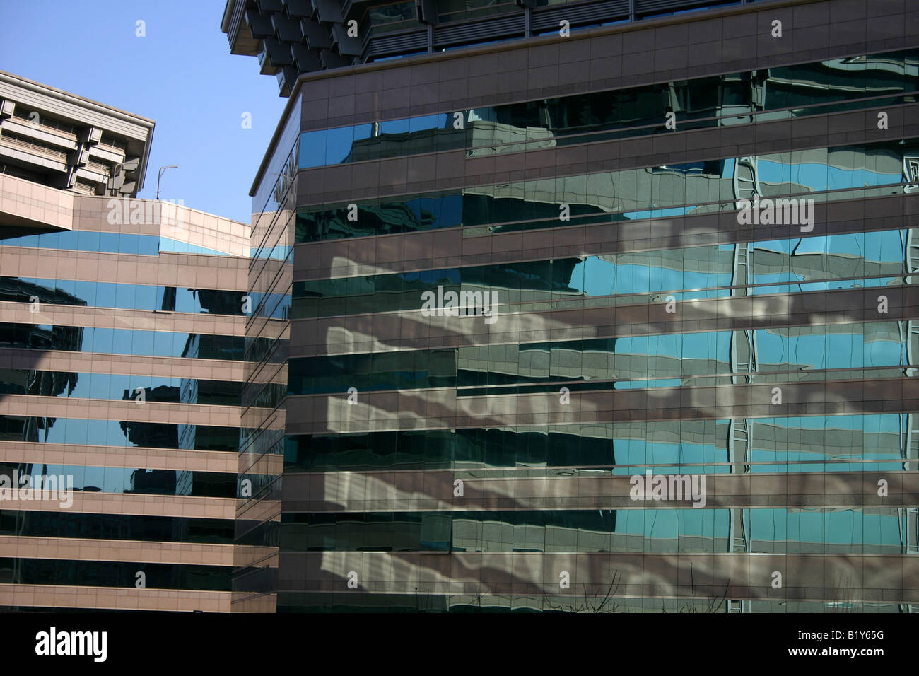 Scenes from the city of Beijing China 2004: modern architecture Stock ...