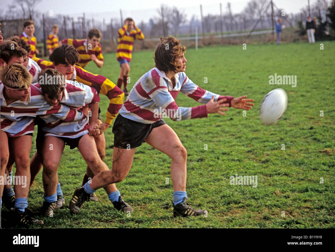 Schoolboy rugby hi-res stock photography and images - Alamy