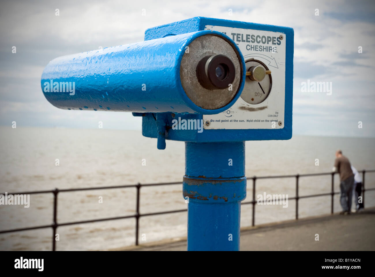 Seaside telescope hi-res stock photography and images - Alamy