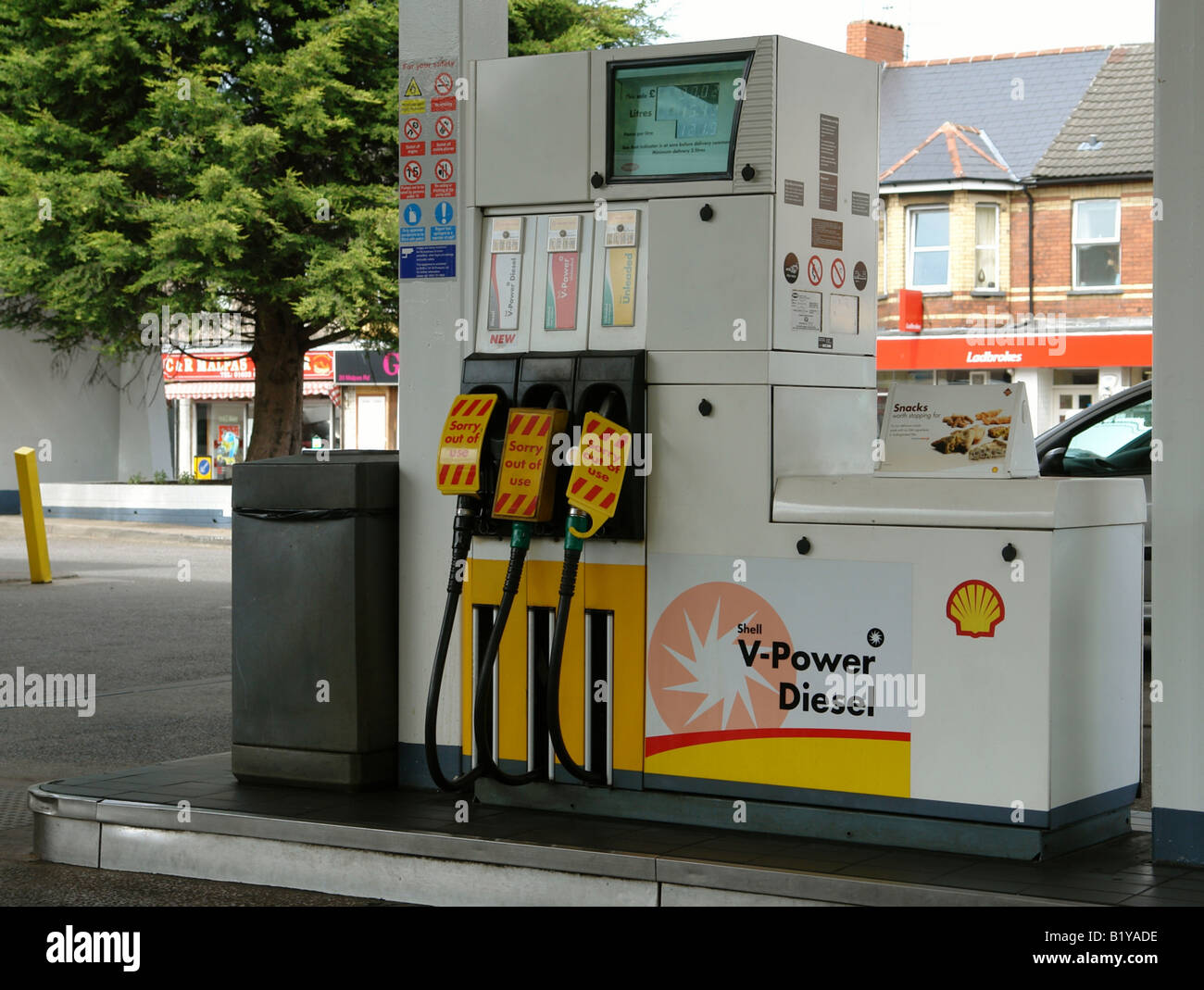 Shell canopy hi-res stock photography and images - Alamy