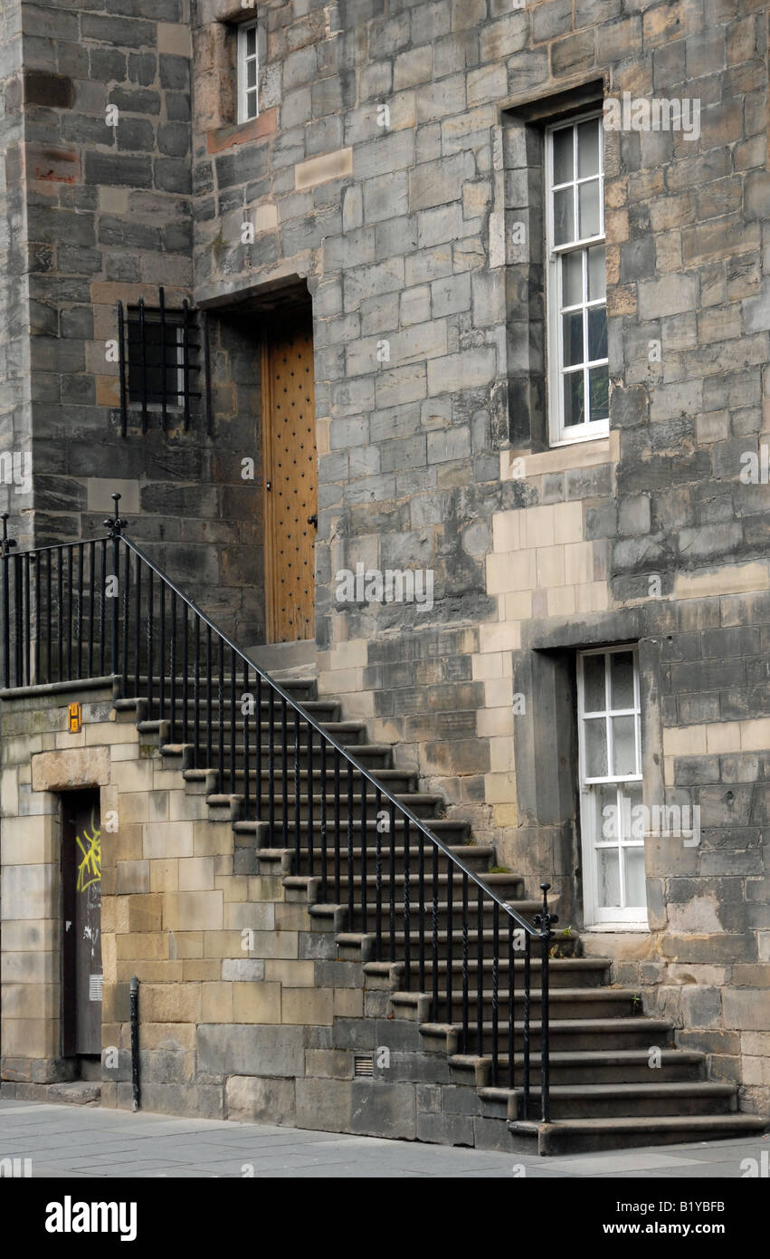 Edinburgh canongate hi-res stock photography and images - Alamy