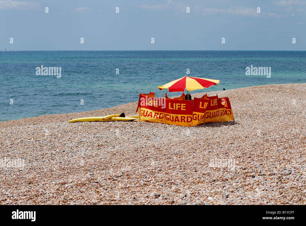 Rescue scene on beach hi-res stock photography and images - Alamy